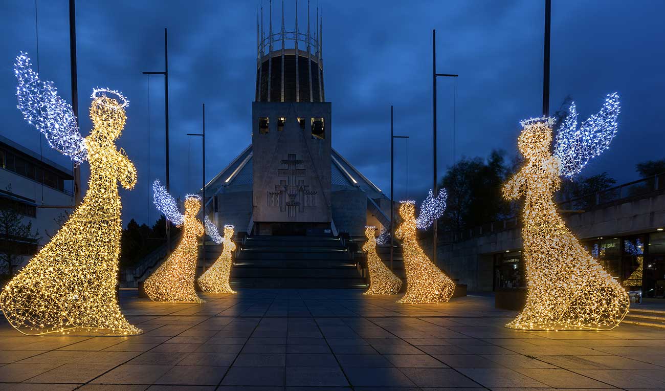 Liverpool - The Christmas Decorators